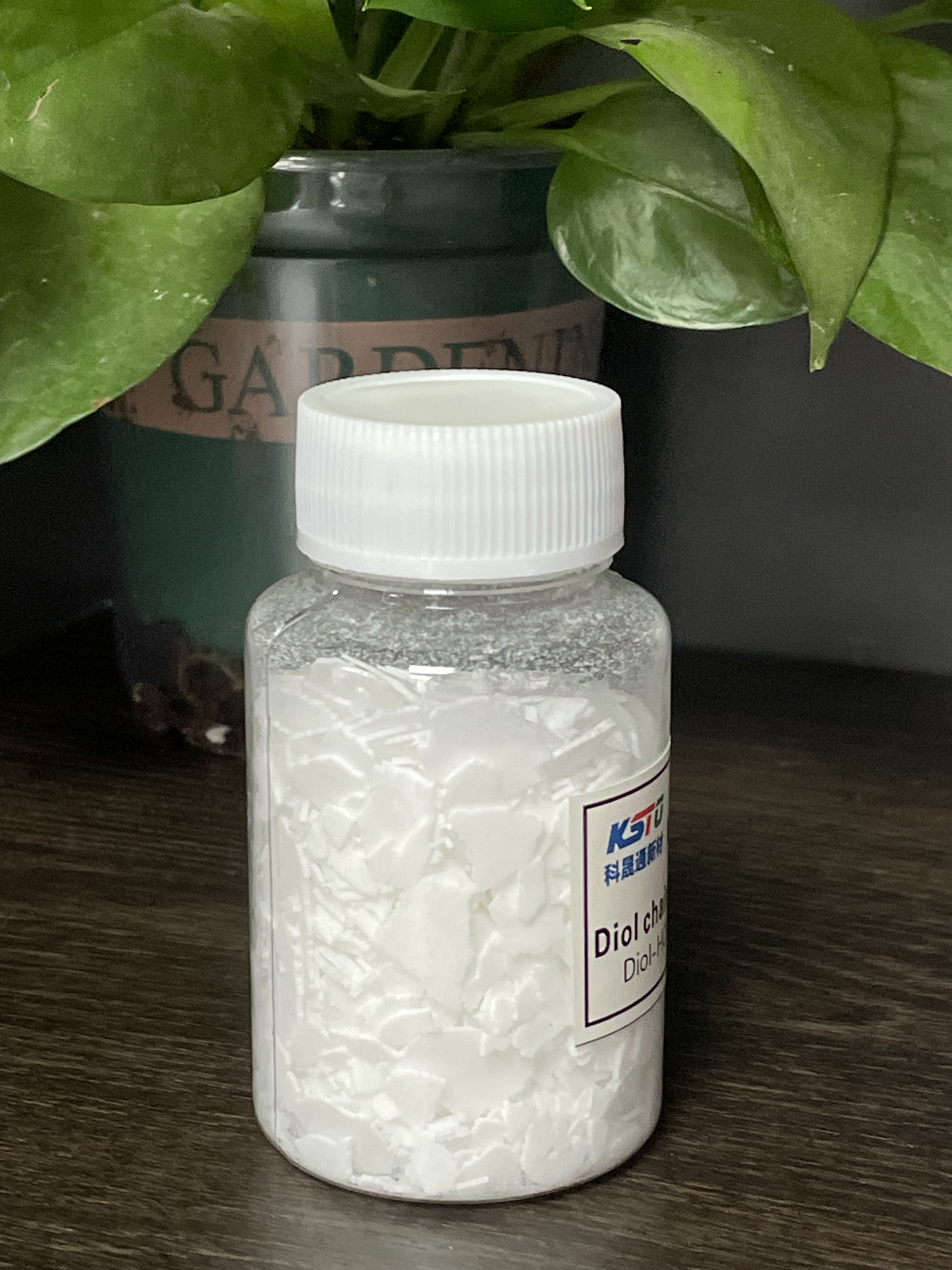 Diol-HCAT™ HQEE Aromatic Diol Chain Extender Applied in Hydraulic ...